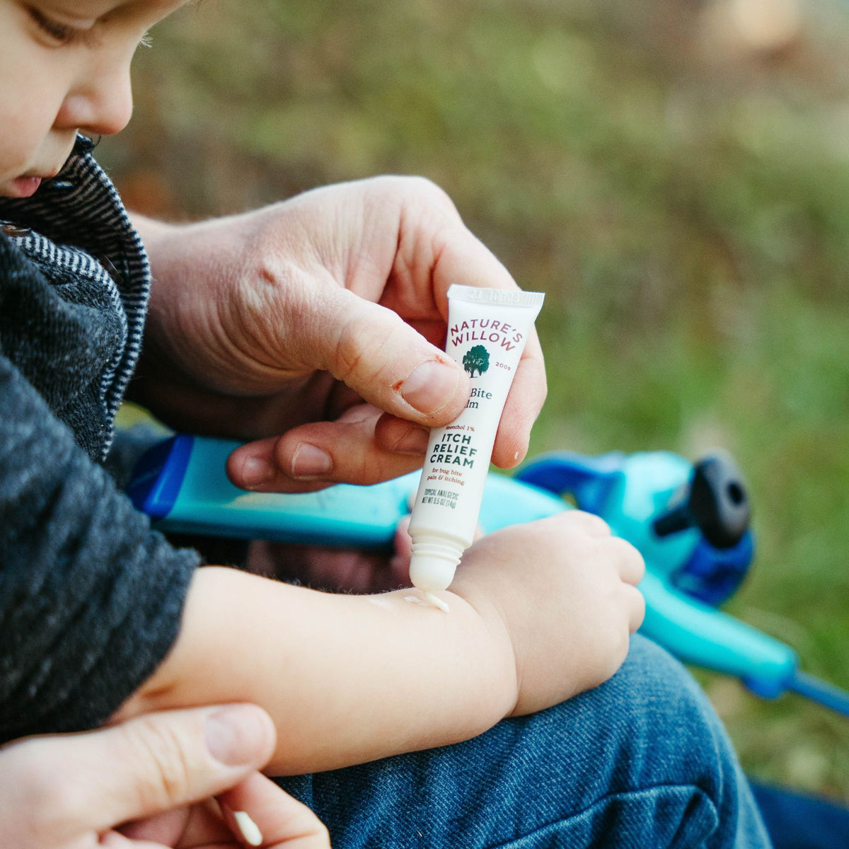 Natural Pain & Itch Relief. Free from Artificial Fragrances & Dyes.
